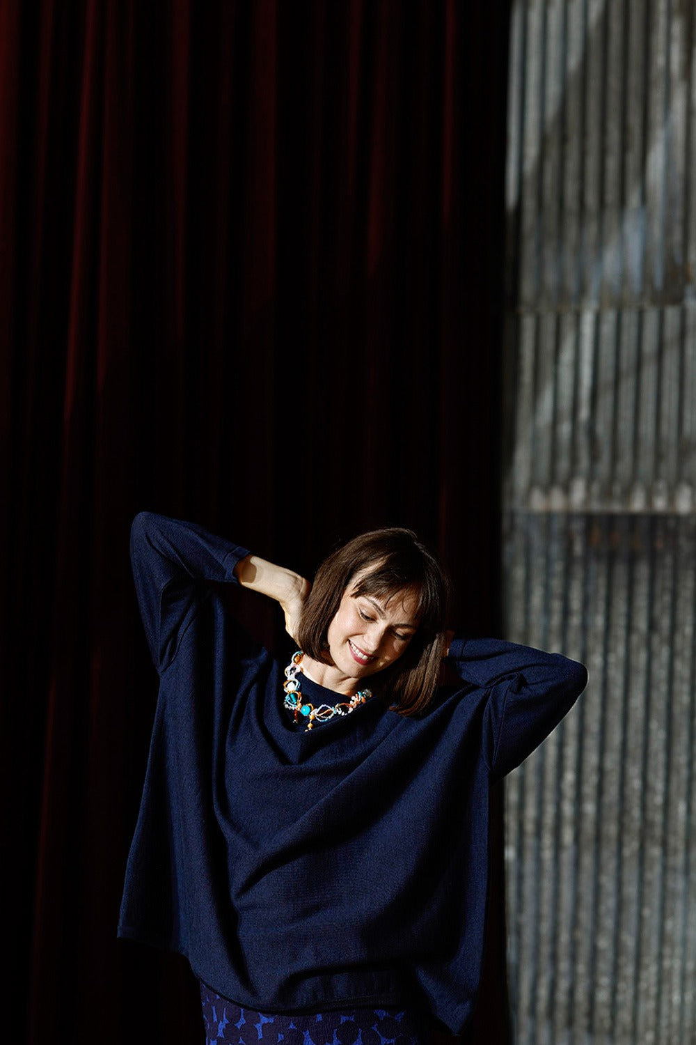 Navy blå oversize strikbluse fra Muse Wear %%page%% - %%sitename ...